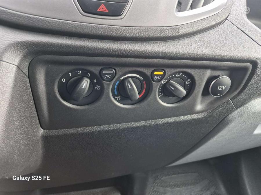 White Ford Transit 2019 in Taurage, with an engine capacity of 2.00 L and mileage of 157 thousand km for 11900 €, photo 15 on AUTOMOTO.COM.LV