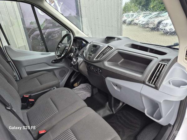 Ford Transit 2019 Tauragė vietnē Balts Ford Transit 2019 Tauragė, ar dzinēja tilpumu 2.00 L un nobraukumu 157 tūkst. km par 11900 €, foto 10 vietnē AUTOMOTO.COM.LV
