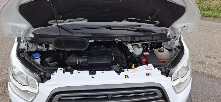 White Ford Transit 2019 in Marijampole, with an engine capacity of 2.00 L and mileage of 235 thousand km for 13200 €, photo 10 on AUTOMOTO.COM.LV
