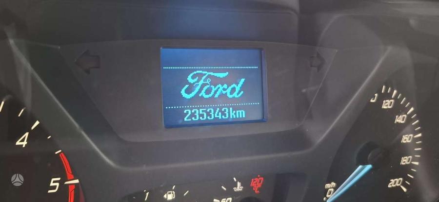 White Ford Transit 2019 in Marijampole, with an engine capacity of 2.00 L and mileage of 235 thousand km for 13200 €, photo 22 on AUTOMOTO.COM.LV