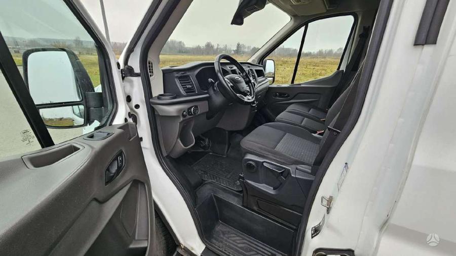 Balts Ford Transit 2020 Telšiai, ar dzinēja tilpumu 2.00 L un nobraukumu 162 tūkst. km par 13300 €, foto 9 vietnē AUTOMOTO.COM.LV