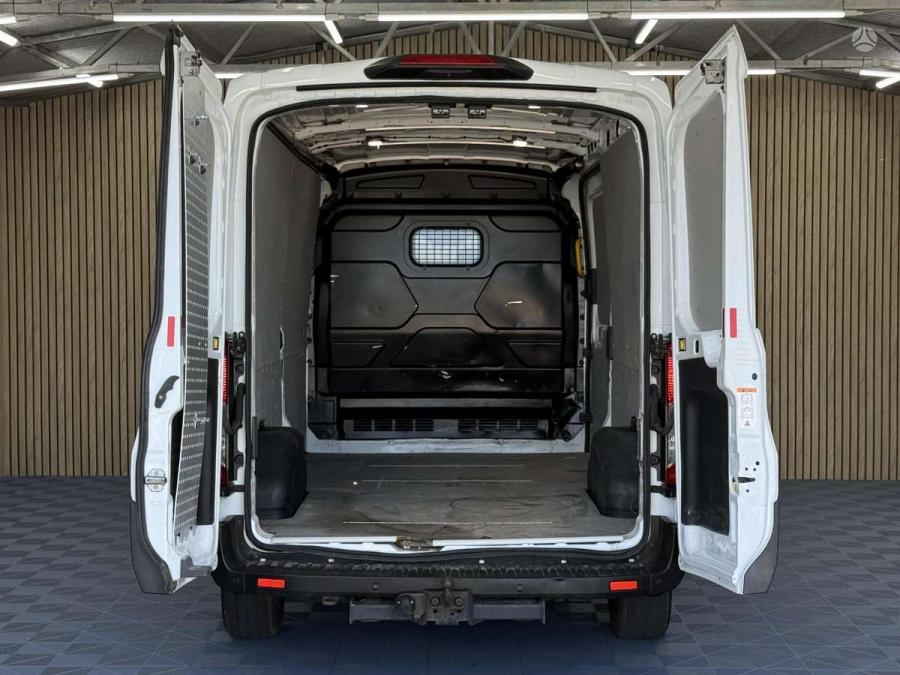 White Ford Transit 2020 in Marijampole, with an engine capacity of 2.00 L and mileage of 224 thousand km for 12850 €, photo 9 on AUTOMOTO.COM.LV