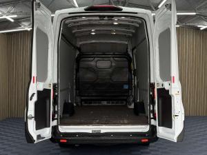 White Ford Transit 2020 in Marijampole, with an engine capacity of 2.00 L and mileage of 217 thousand km for 13900 €, photo 9 on AUTOMOTO.COM.LV