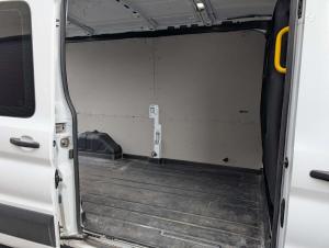 Balts Ford Transit 2020 Marijampole, ar dzinēja tilpumu 2.00 L un nobraukumu 170 tūkst. km par 15000 €, foto 9 vietnē AUTOMOTO.COM.LV
