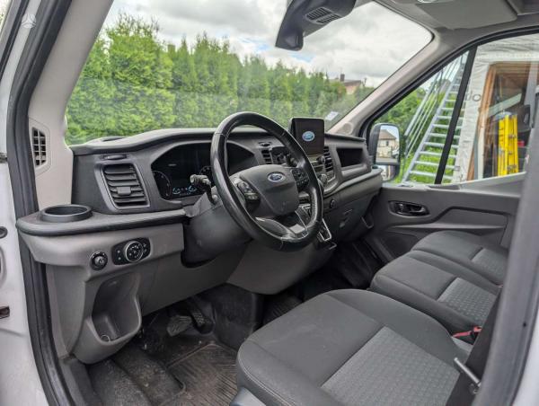 White Ford Transit 2020 in Marijampole, with an engine capacity of 2.00 L and mileage of 170 thousand km for 15000 €, photo 9 on AUTOMOTO.COM.LV