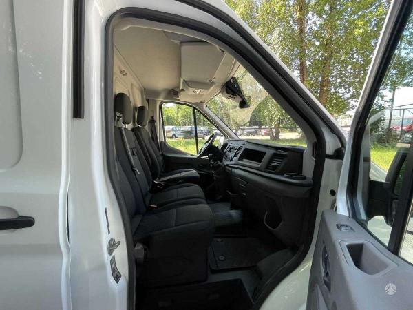 Balts Ford Transit 2020 Viļņa, ar dzinēja tilpumu 2.00 L un nobraukumu 72 tūkst. km par 16900 €, foto 7 vietnē AUTOMOTO.COM.LV