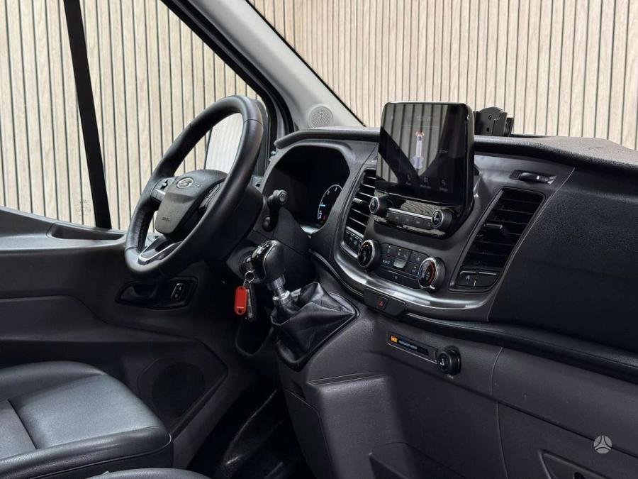 Balts Ford Transit 2020 Marijampole, ar dzinēja tilpumu 2.00 L un nobraukumu 261 tūkst. km par 17900 €, foto 16 vietnē AUTOMOTO.COM.LV