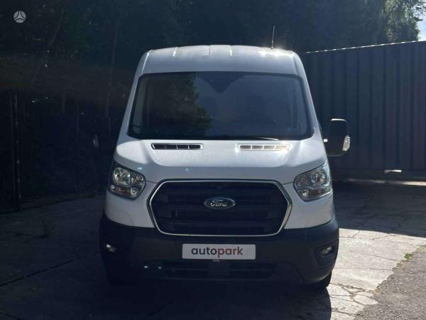 Ford Transit 2020 in Vilnius on AUTOMOTO.COM.LV White Ford Transit 2020 in Vilnius, with an engine capacity of 2.00 L and mileage of 72 thousand km for 16900 €, photo 3 on AUTOMOTO.COM.LV