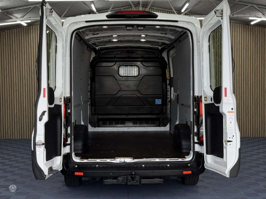 Balts Ford Transit 2020 Marijampole, ar dzinēja tilpumu 2.00 L un nobraukumu 299 tūkst. km par 12200 €, foto 9 vietnē AUTOMOTO.COM.LV