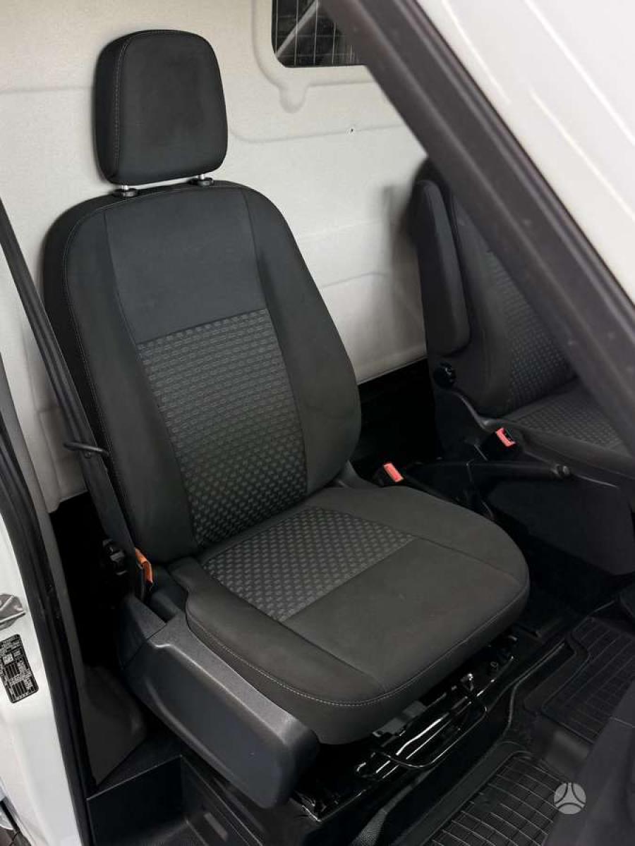 Balts Ford Transit 2020 Marijampole, ar dzinēja tilpumu 2.00 L un nobraukumu 299 tūkst. km par 12200 €, foto 11 vietnē AUTOMOTO.COM.LV