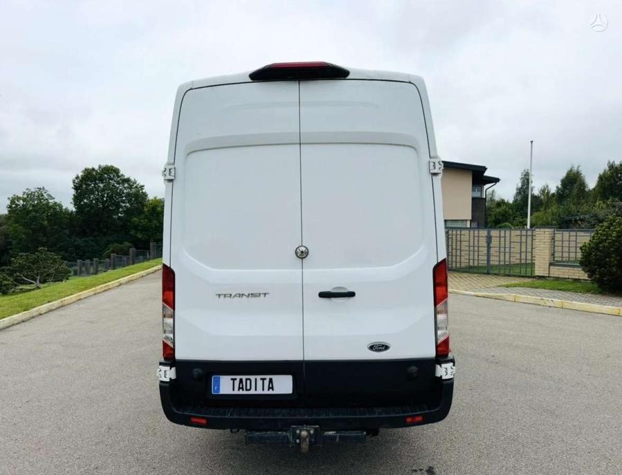 White Ford Transit 2020 in Taurage, with an engine capacity of 2.00 L and mileage of 90 thousand km for 16900 €, photo 7 on AUTOMOTO.COM.LV