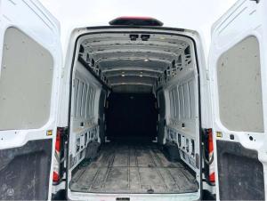 White Ford Transit 2020 in Taurage, with an engine capacity of 2.00 L and mileage of 90 thousand km for 16900 €, photo 8 on AUTOMOTO.COM.LV