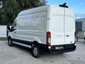 White Ford Transit 2021 in Vilnius, with an engine capacity of 2.00 L and mileage of 69 thousand km for 23950 €, photo 6 on AUTOMOTO.COM.LV