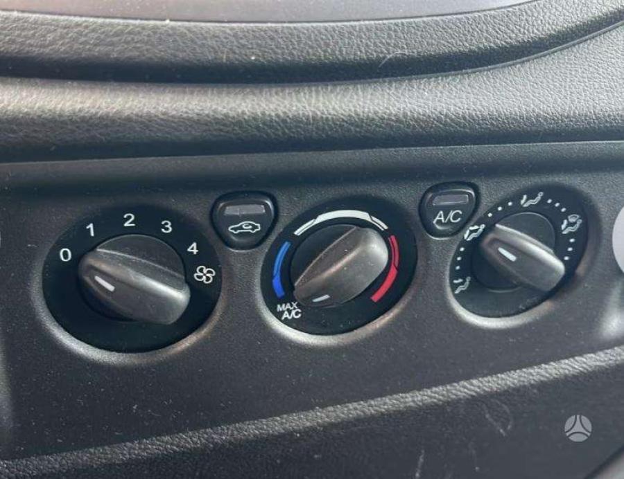 Balts Ford Transit 2021 Utena, ar dzinēja tilpumu 2.00 L un nobraukumu 200 tūkst. km par 13650 €, foto 13 vietnē AUTOMOTO.COM.LV