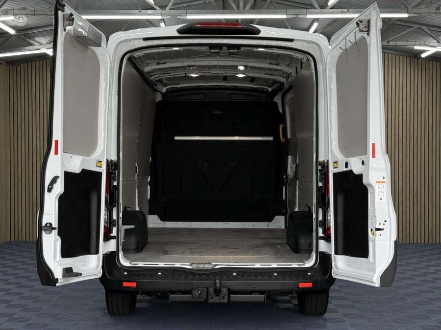 White Ford Transit 2021 in Marijampole, with an engine capacity of 2.00 L and mileage of 223 thousand km for 12200 €, photo 9 on AUTOMOTO.COM.LV