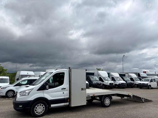 White Ford Transit 2021 in Vilnius, with an engine capacity of 2.00 L and mileage of 190 thousand km for 21900 €, photo 6 on AUTOMOTO.COM.LV