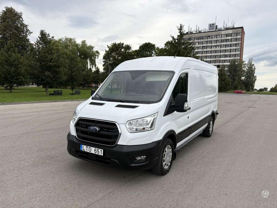 White Ford Transit 2021 in Alytus, with an engine capacity of 2.00 L and mileage of 155 thousand km for 13310 €, photo 3 on AUTOMOTO.COM.LV