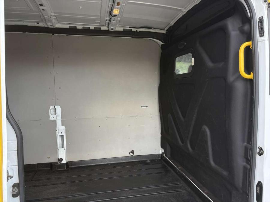 White Ford Transit 2021 in Alytus, with an engine capacity of 2.00 L and mileage of 155 thousand km for 13310 €, photo 8 on AUTOMOTO.COM.LV