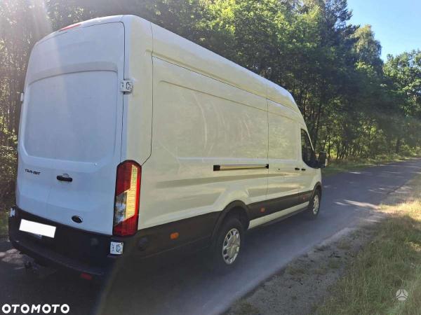 White Ford Transit 2022 in Vilnius, with an engine capacity of 2.00 L and mileage of 46 thousand km for 22325 €, photo 3 on AUTOMOTO.COM.LV