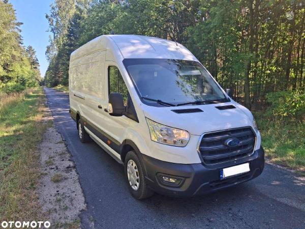 White Ford Transit 2022 in Vilnius, with an engine capacity of 2.00 L and mileage of 46 thousand km for 22325 €, photo 4 on AUTOMOTO.COM.LV