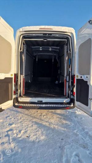White Ford Transit 2022 in Taurage, with an engine capacity of 2.00 L and mileage of 304 thousand km for 16000 €, photo 11 on AUTOMOTO.COM.LV