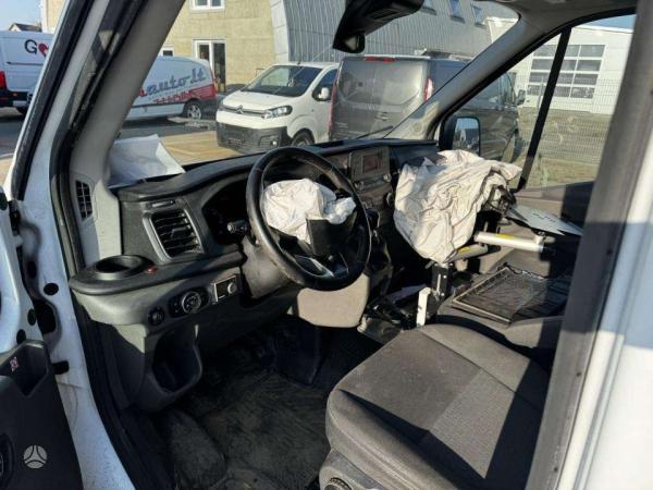 White Ford Transit 2022 in Radviliskis, with an engine capacity of 2.00 L and mileage of 107 thousand km for 9619 €, photo 9 on AUTOMOTO.COM.LV
