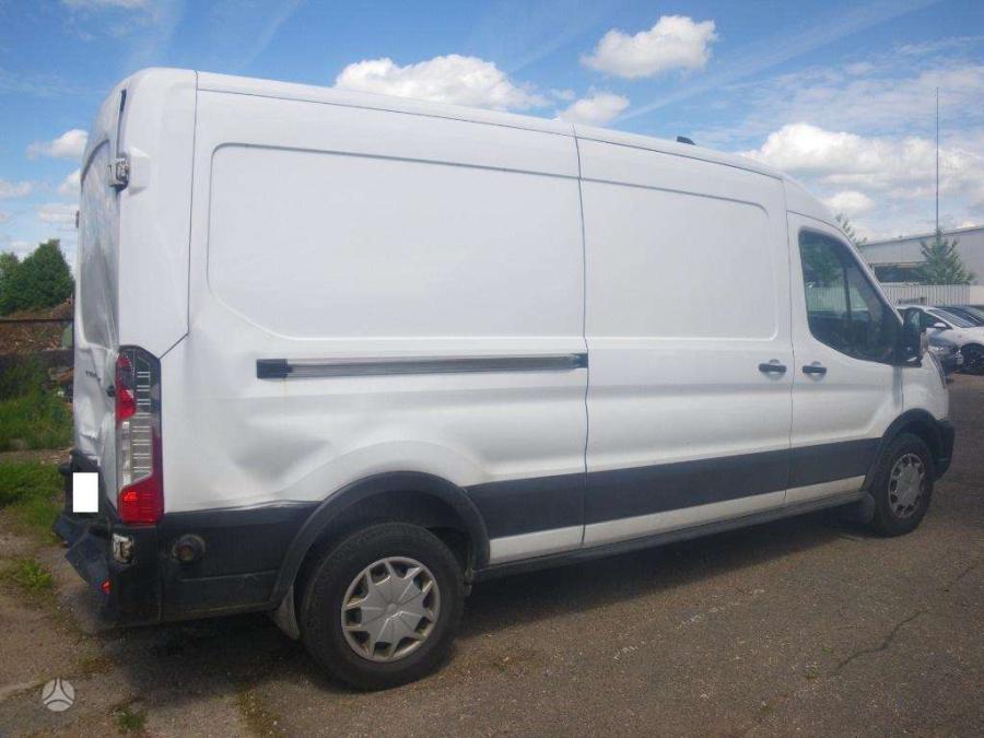 White Ford Transit 2022 in Anyksciai, with an engine capacity of 2.00 L and mileage of 263 thousand km for 6050 €, photo 3 on AUTOMOTO.COM.LV