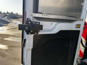 White Ford Transit 2022 in Radviliskis, with an engine capacity of 2.00 L and mileage of 107 thousand km for 9619 €, photo 14 on AUTOMOTO.COM.LV