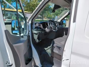 White Ford Transit 2022 in Valmiera, with an engine capacity of 2.00 L and mileage of 228 thousand km for 18150 €, photo 9 on AUTOMOTO.COM.LV