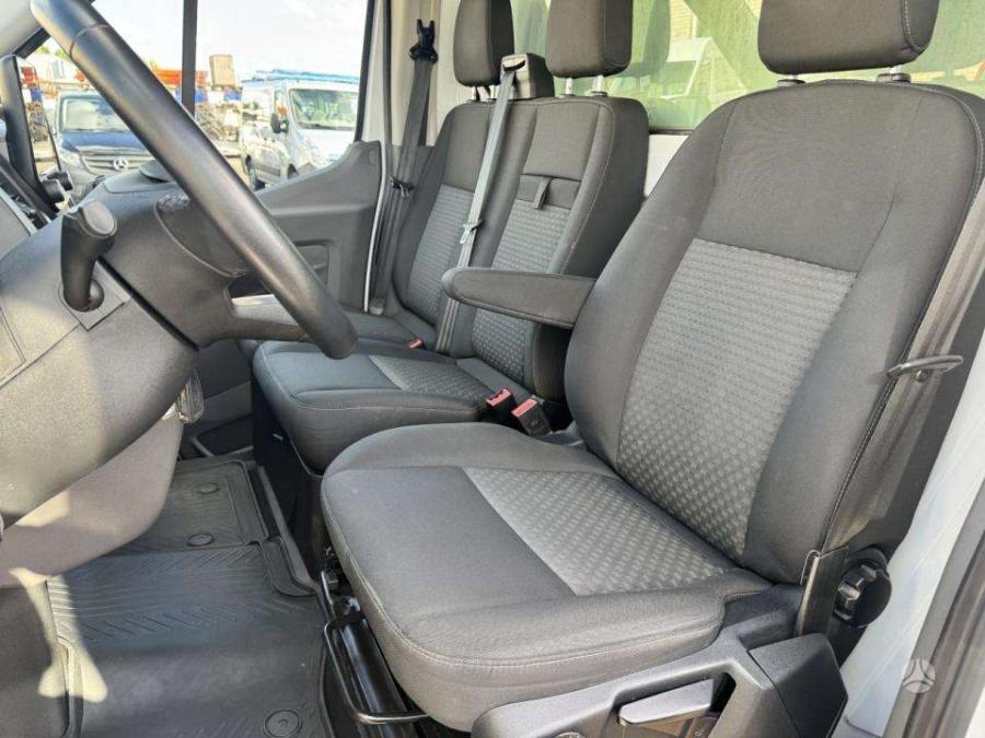 White Ford Transit 2022 in Radviliskis, with an engine capacity of 2.00 L and mileage of 92 thousand km for 27769 €, photo 14 on AUTOMOTO.COM.LV