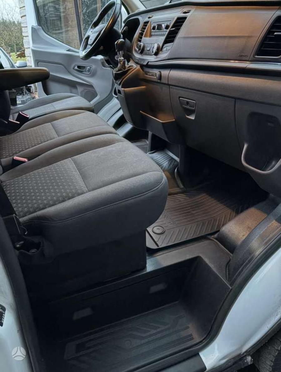 White Ford Transit 2022 in Kaunas, with an engine capacity of 2.00 L and mileage of 91 thousand km for 18500 €, photo 6 on AUTOMOTO.COM.LV