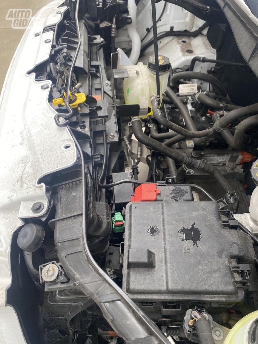 White Ford Transit 2023 in Kaunas, with an engine capacity of 0.00 L and mileage of 74 thousand km for 16389 €, photo 5 on AUTOMOTO.COM.LV