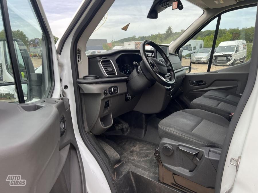 White Ford Transit 2023 in Kaunas, with an engine capacity of 0.00 L and mileage of 74 thousand km for 16389 €, photo 12 on AUTOMOTO.COM.LV
