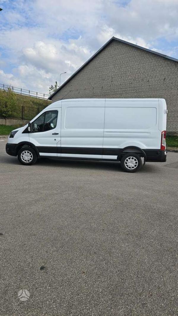 Balts Ford Transit 2023 Telšiai, ar dzinēja tilpumu 0.00 L un nobraukumu 88 tūkst. km par 24321 €, foto 2 vietnē AUTOMOTO.COM.LV