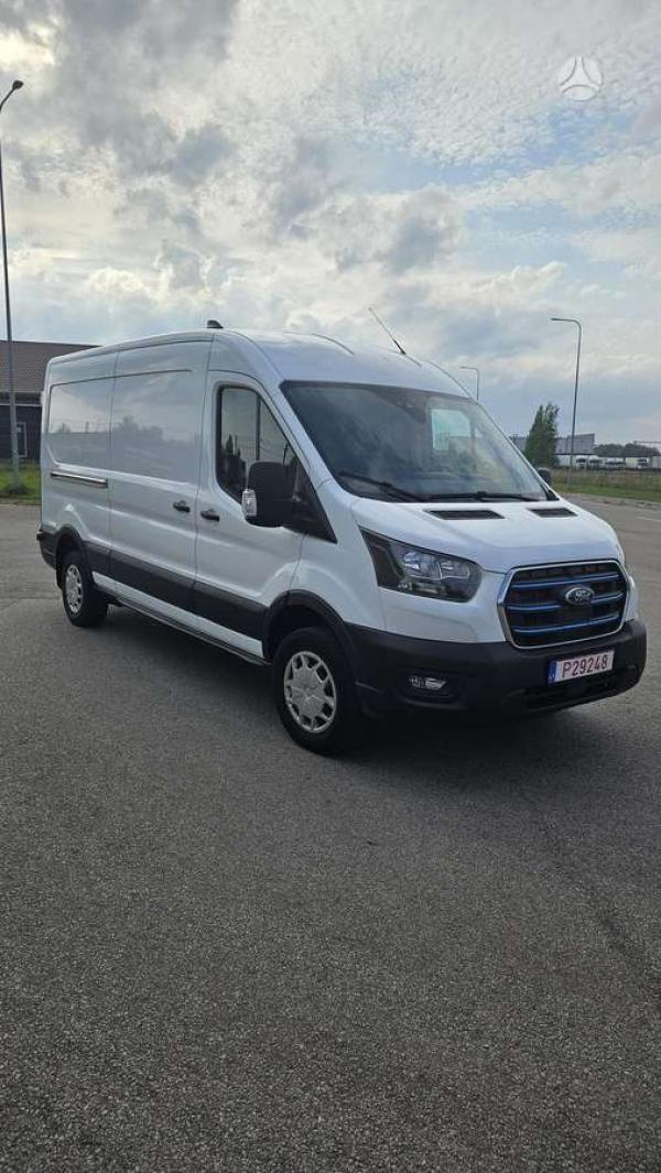 Balts Ford Transit 2023 Telšiai, ar dzinēja tilpumu 0.00 L un nobraukumu 88 tūkst. km par 24321 €, foto 7 vietnē AUTOMOTO.COM.LV