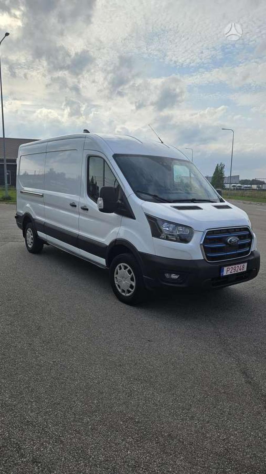 Balts Ford Transit 2023 Telšiai, ar dzinēja tilpumu 0.00 L un nobraukumu 88 tūkst. km par 24321 €, foto 8 vietnē AUTOMOTO.COM.LV