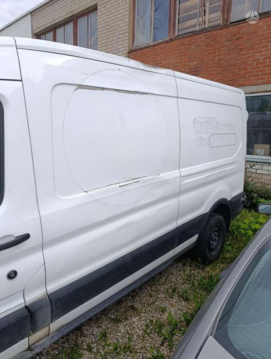 Balts Ford Transit 2023 Utena, ar dzinēja tilpumu 2.00 L un nobraukumu 80 tūkst. km par 8591 €, foto 4 vietnē AUTOMOTO.COM.LV