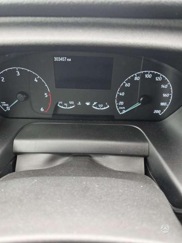 Balts Ford Transit 2024 Radviliškis, ar dzinēja tilpumu 2.00 L un nobraukumu 309 tūkst. km par 25000 €, foto 7 vietnē AUTOMOTO.COM.LV