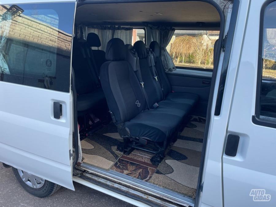 Balts Ford Transit 2002 Biržai, ar dzinēja tilpumu 2.00 L un nobraukumu 349 tūkst. km par 2500 €, foto 5 vietnē AUTOMOTO.COM.LV