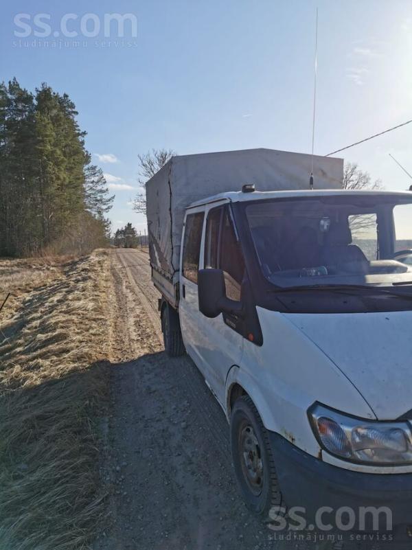 Balts Ford Transit 2003 Saldus, ar dzinēja tilpumu 2.00 L un nobraukumu 244 tūkst. km par 2300 €, foto 1 vietnē AUTOMOTO.COM.LV