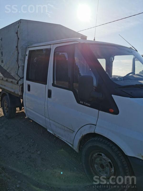 Balts Ford Transit 2003 Saldus, ar dzinēja tilpumu 2.00 L un nobraukumu 244 tūkst. km par 2300 €, foto 2 vietnē AUTOMOTO.COM.LV