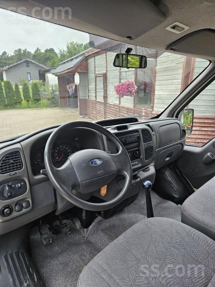 White Ford Transit 2003 in Talsi, with an engine capacity of 2.00 L and mileage of 106 thousand km for 3599 €, photo 11 on AUTOMOTO.COM.LV