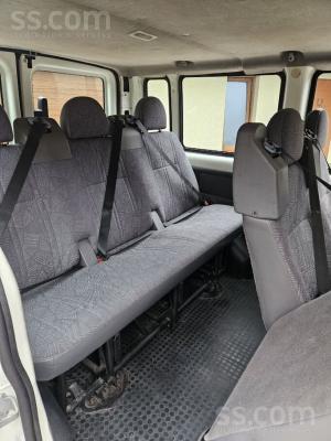 White Ford Transit 2003 in Talsi, with an engine capacity of 2.00 L and mileage of 106 thousand km for 3599 €, photo 16 on AUTOMOTO.COM.LV