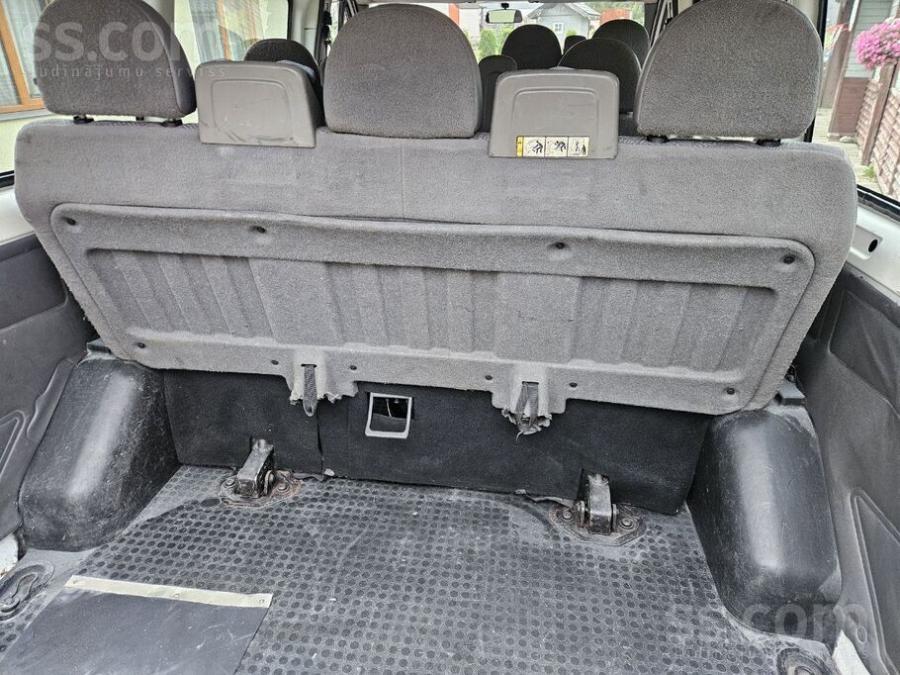 White Ford Transit 2003 in Talsi, with an engine capacity of 2.00 L and mileage of 106 thousand km for 3599 €, photo 17 on AUTOMOTO.COM.LV