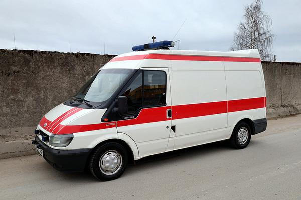 Balts Ford Transit 2003 Tallina, ar dzinēja tilpumu 2.00 L un nobraukumu 469 tūkst. km par 2499 €, foto 2 vietnē AUTOMOTO.COM.LV