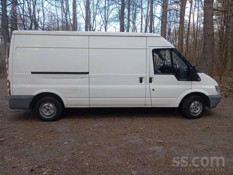 White Ford Transit 2003 in Riga, with an engine capacity of 2.00 L and mileage of 264 thousand km for 1000 €, photo 4 on AUTOMOTO.COM.LV