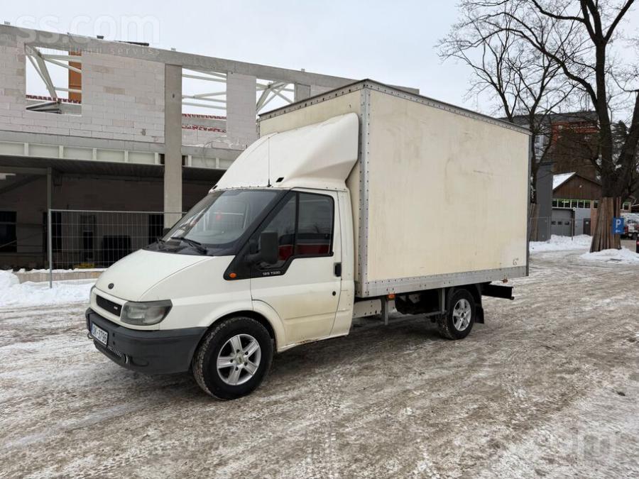 White Ford Transit 2005 in Riga, with an engine capacity of 2.40 L and mileage of 288 thousand km for 4990 €, photo 1 on AUTOMOTO.COM.LV