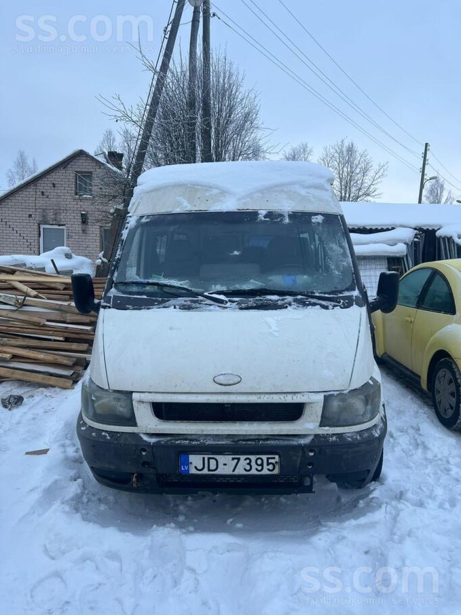 Balts Ford Transit 2005 Rēzekne, ar dzinēja tilpumu 2.40 L un nobraukumu 467 tūkst. km par 700 €, foto 1 vietnē AUTOMOTO.COM.LV