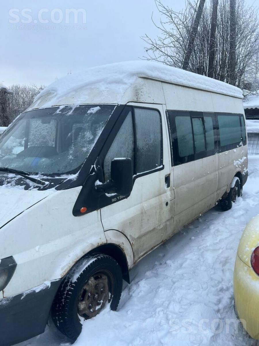 Balts Ford Transit 2005 Rēzekne, ar dzinēja tilpumu 2.40 L un nobraukumu 467 tūkst. km par 700 €, foto 2 vietnē AUTOMOTO.COM.LV
