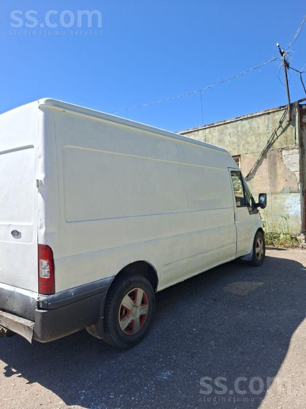 Balts Ford Transit 2005 Liepāja, ar dzinēja tilpumu 2.00 L un nobraukumu 448 tūkst. km par 1000 €, foto 3 vietnē AUTOMOTO.COM.LV